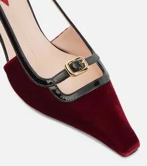 ROGER VIVIER Viv' Canard 55 Velvet Slingback Pumps - Burgundy