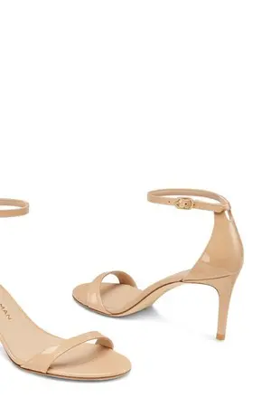 STUART WEITZMAN Nudist Ii 75 Sandal - Adobe