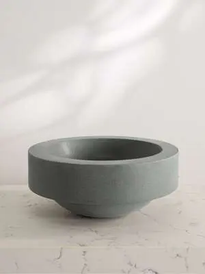 LOUISE ROE 09 Gallery Object Basalt Bowl Dark Gray