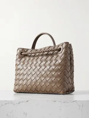 Bottega Veneta Andiamo Small Intrecciato Leather Tote - Brown