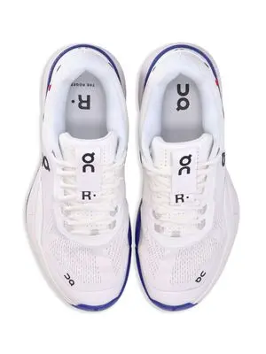 On The Roger Pro Sneakers - White