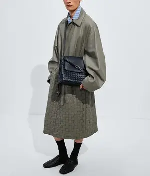 Bottega Veneta Andiamo Messenger - Midnight