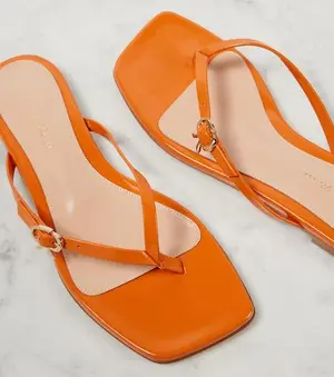 GIANVITO ROSSI Ribbon Patent Leather Thong Sandals - Yellow