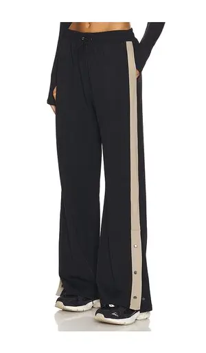 Heroine Sport Elasticated Activewear For Women