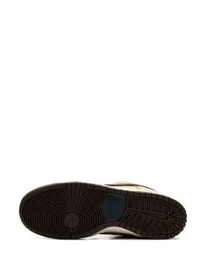 Nike Sb Dunk City Of Cinema Sneakers - Brown