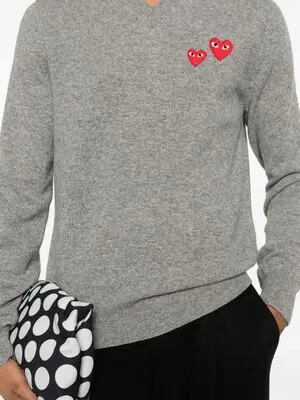 Play Comme Des Garcon Heart-patch Sweater - Grey