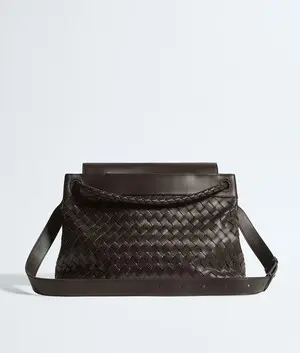 Bottega Veneta Intrecciato Leather Andiamo Messenger - Fondant