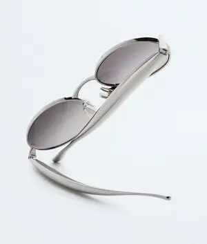 Bottega Veneta Sardine Oval Sunglasses - Silver/grey