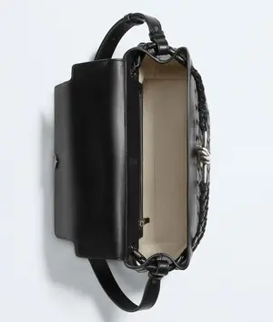 Bottega Veneta Small Andiamo Messenger - Black