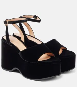 GIANVITO ROSSI Velvet Platform Wedge Sandals With Buckle Fastening - Black