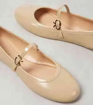 GIANVITO ROSSI Carla Patent Leather Mary Jane Flats - Beige