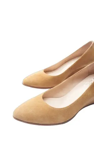 VISCATA Verona Suede Wedges - Camel