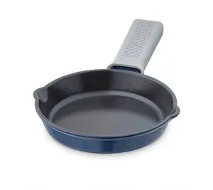 ZAKARIAN BY DASH 6' Cast Iron Skillet With Silicone Handle - One-color