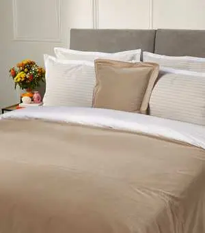 AMALIA Cirrus Cushion