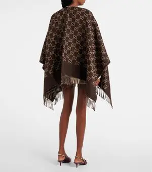 Gucci Gg Wool Jacquard Shawl - Brown