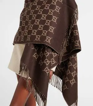 Gucci Gg Wool Jacquard Shawl - Brown