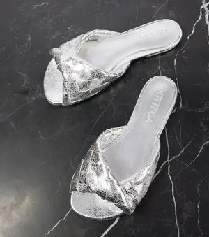 Bottega Veneta Blink Intrecciato Leather Mules - Silver