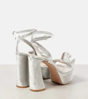 GIANVITO ROSSI 70 Bow-detail Velvet Platform Sandals - Silver