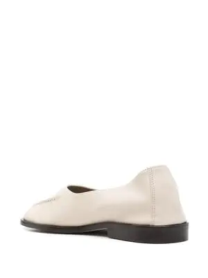 Hereu Juliol Loafers - White