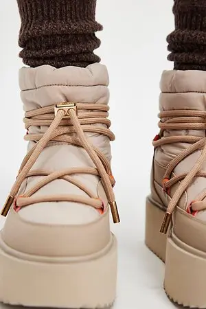 Inuikii Tech Platform Snow Boots - Beige