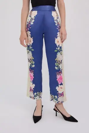 RAISHMA Amora Trousers With Floral Print - Blue