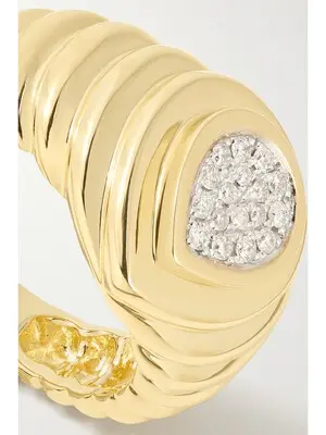 Yvonne Léon Mini 9-karat Diamond Signet Ring