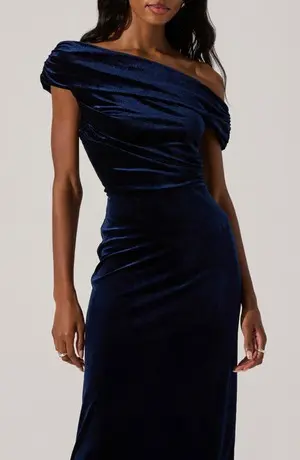 Astr The Label One-shoulder Velvet Midi Dress - Midnight
