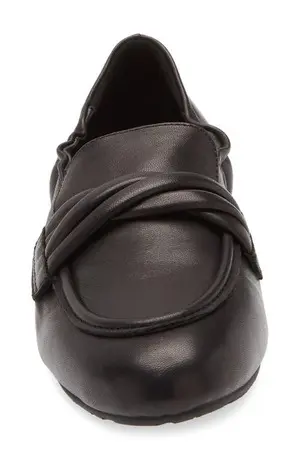 CHOCOLAT BLU Abel Loafer - Black Leather