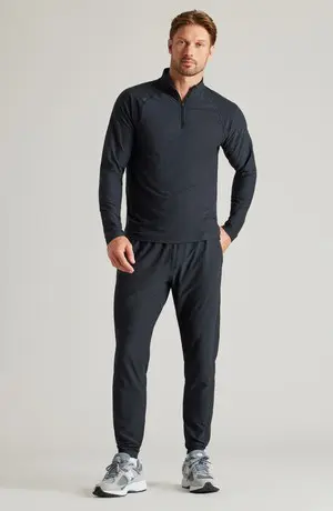 RHONE Atmosphere Midweight Quarter Zip Pullover - True Black