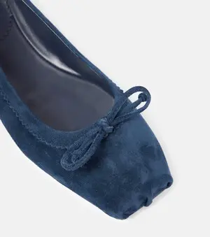 CHRISTIAN LOUBOUTIN Mamadrague Suede Ballet Flats - Blue