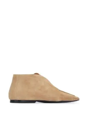 TOTEME Desert Leather Boots - Neutrals