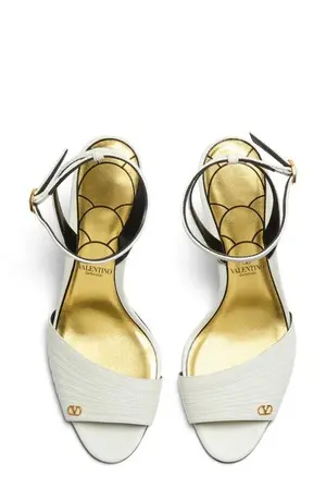 Valentino Garavani Ladycrush Ankle Strap Sandal - Ivory