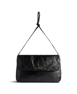 Balenciaga Grungy Medium Messenger Bag - Black