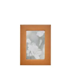GRAPHIC IMAGE 4" X 6" Studio Frame - British Tan