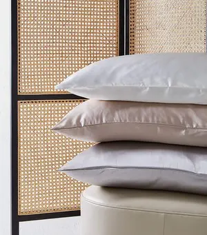 Gingerlily Beauty Box Pillowcase - Ivory