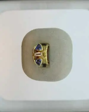 TWENTY TWO CARATS 22k Yellow Gold Tanzanite Ring