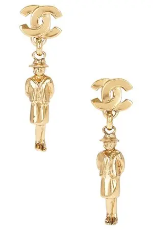 Chanel Cc Mademoiselle Clip-on Earrings - Gold