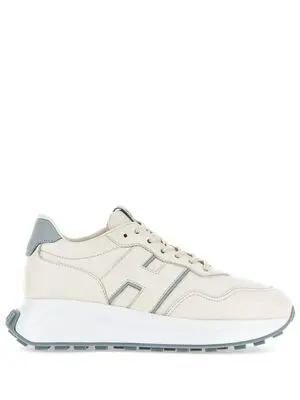 Hogan Logo-patch Sneakers - Neutrals