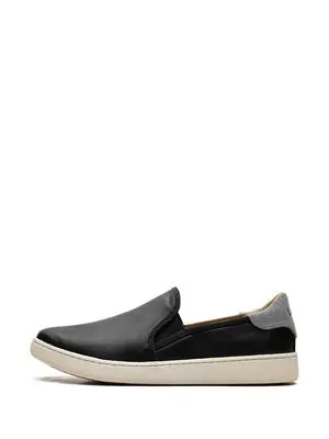 UGG Cas Slip-on Sneakers