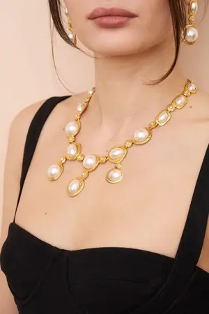 KENNETH JAY LANE Pearl Statement Necklace