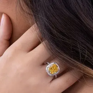 ANNA ZUCKERMAN Ring