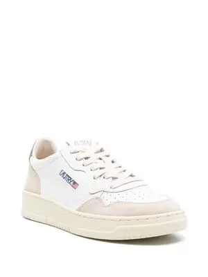 AUTRY Medalist Leather Sneakers - White