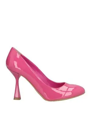 Nila & Nila Glossed Pumps