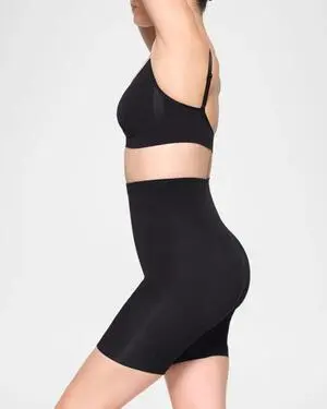 SKIMS Seamless Sculpt Mid-thigh Shorts Onyx
