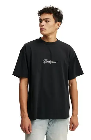 COTTON ON Box Fit Text T-shirt Black Centerpiece