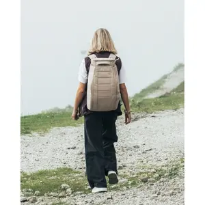 DB JOURNEY Hugger Backpack 30l - Beige