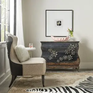HOOKER FURNITURE Sanctuary Charmant Bachelorette Chest