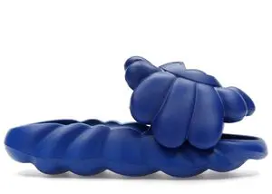 TAKASHI MURAKAMI Ohana Fullbloom Slide - Lapis Blue