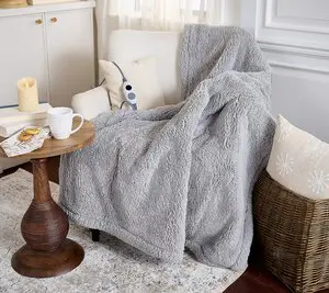 KRINGLE EXPRESS As Is Double Sided Sherpa Heated Throw - One-color
