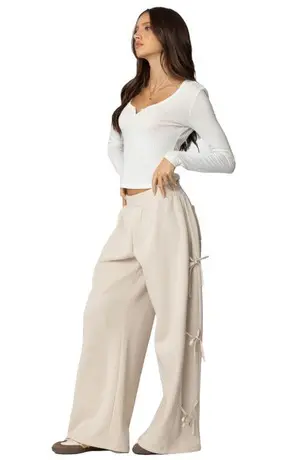EDIKTED Claudette Bow Wide-leg Sweatpants - Cream